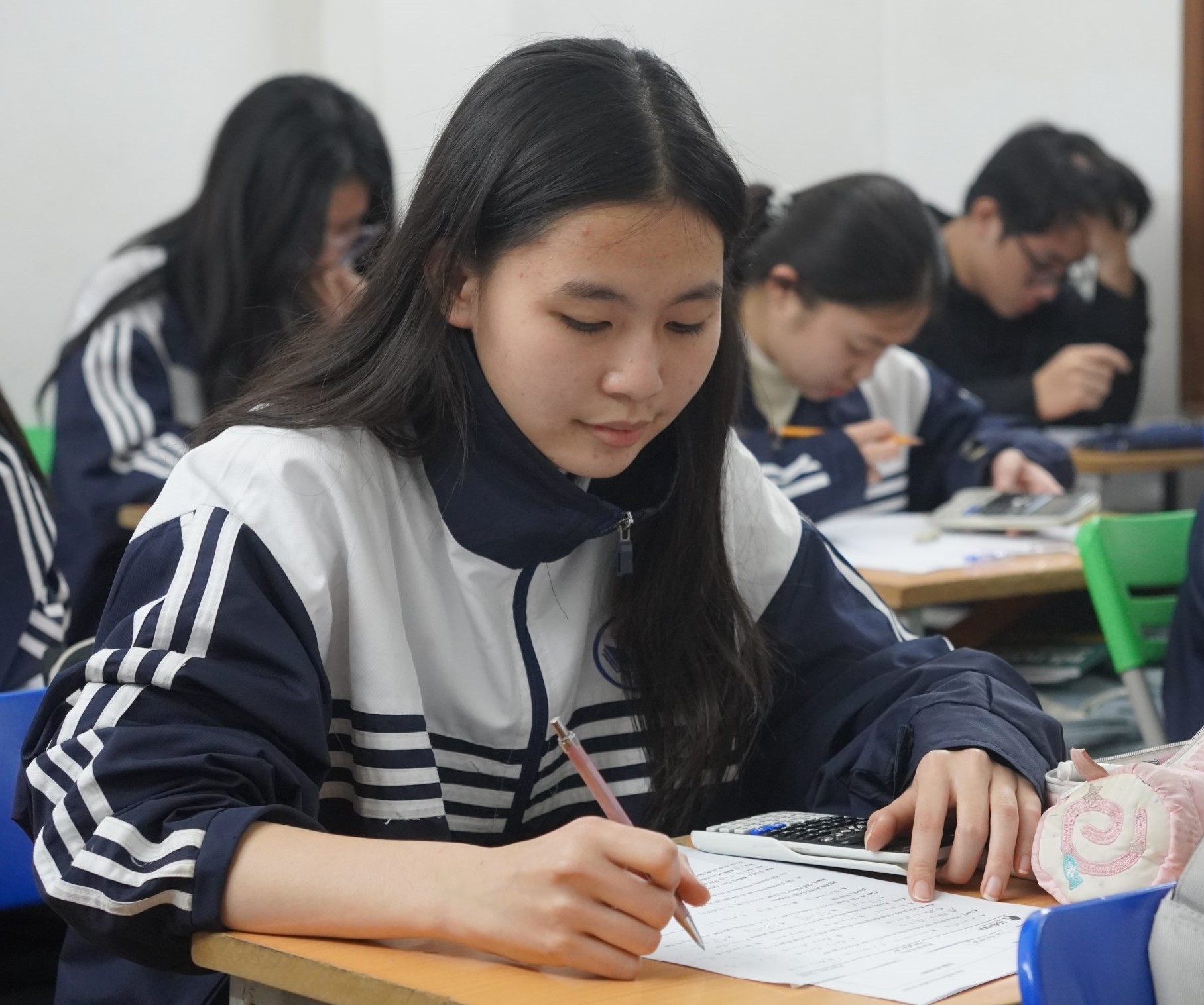 Luyện thi Toán vào lớp 10 chuyên dành cho học sinh giỏi - TOAN.VN