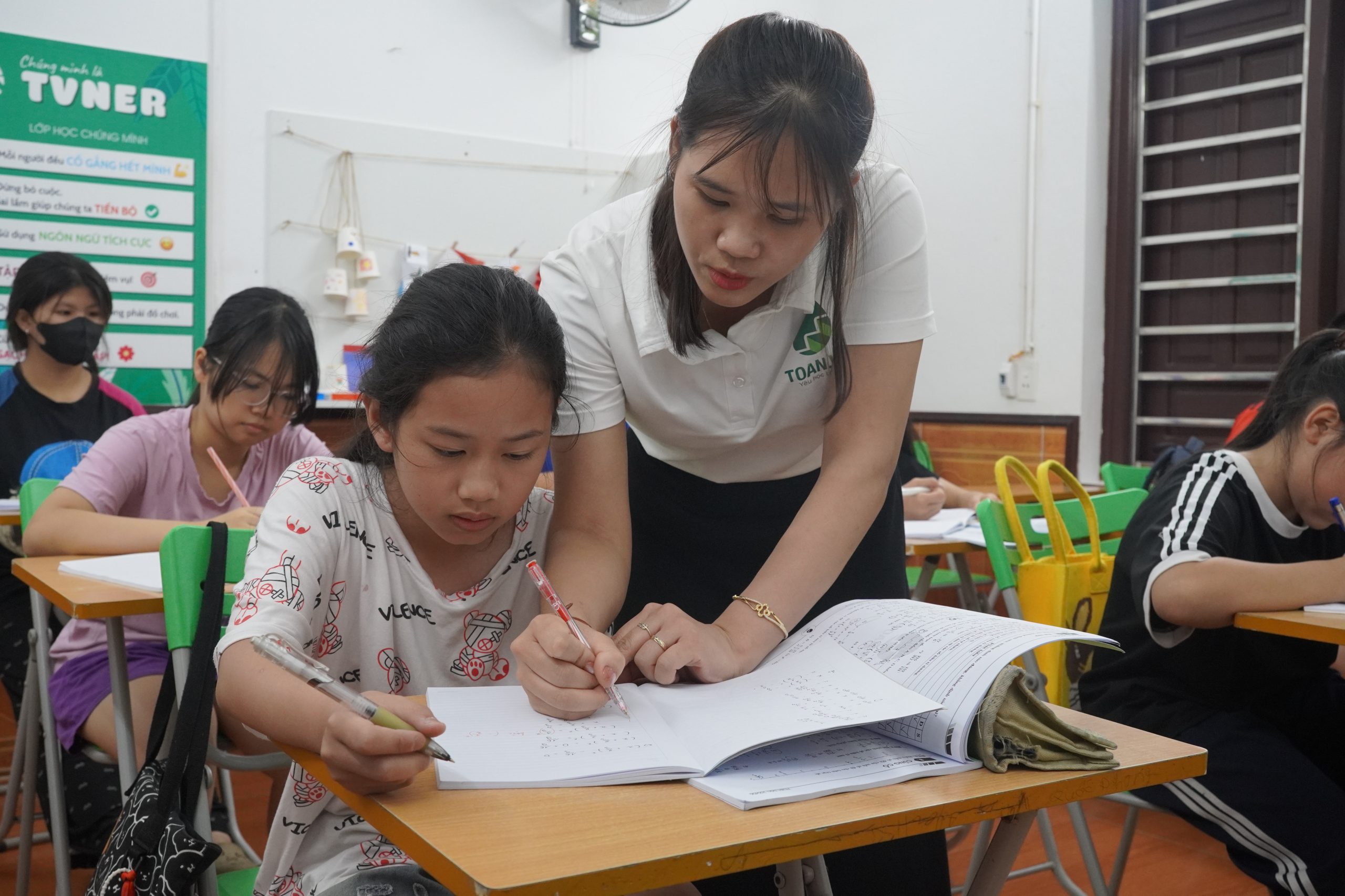 Luyện thi Toán - Phương pháp hiệu quả, chinh phục 9, 10 điểm - TOAN.VN